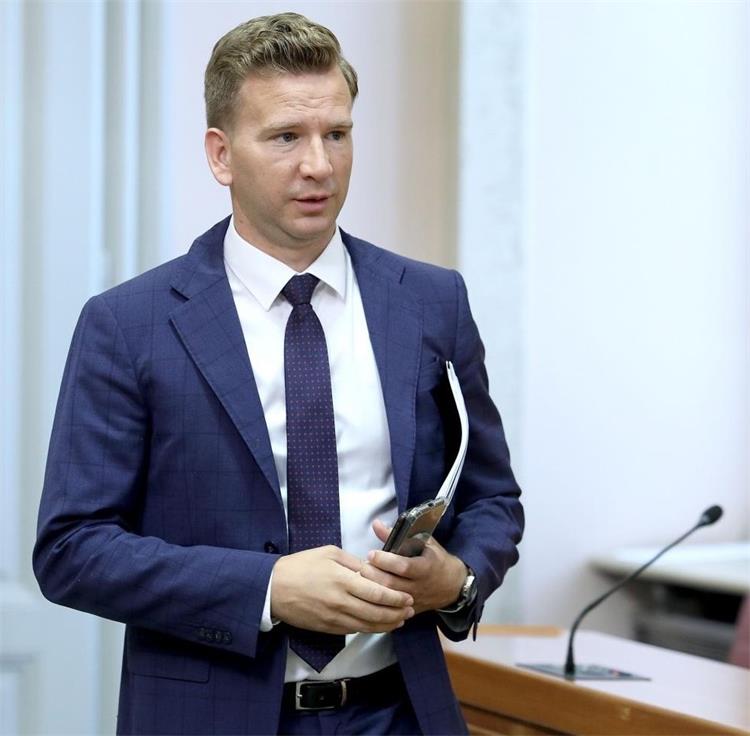 Ministarstvo mora, prometa i infrastrukture Republike Hrvatske - Josip ...